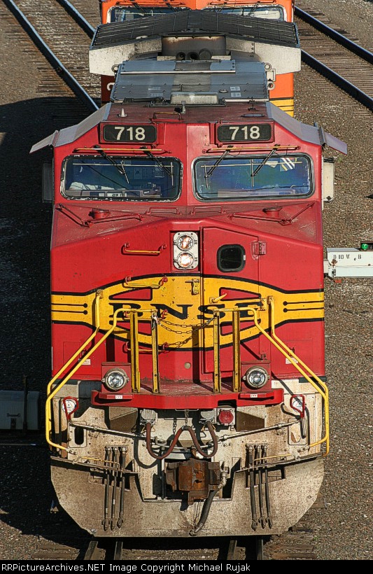 BNSF 718